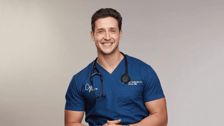 Docteur Mike Fortune 2024 | Gains, Carrière, Bio & Famille Docteur Mike Fortune 2024 | Gains, Carrière, Bio & Famille