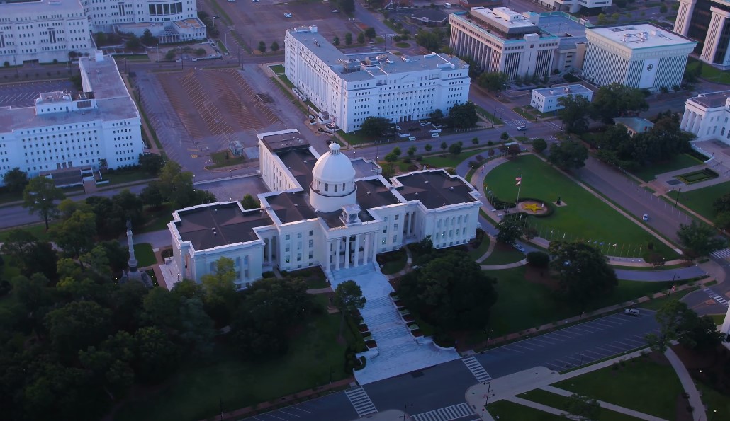 Unveiling 7 Most Dangerous US States 2024 - Stay Safe