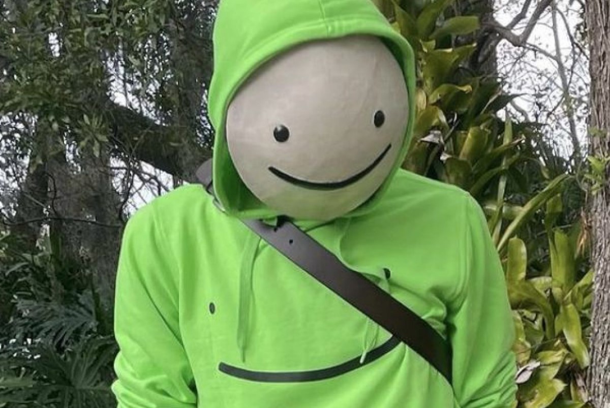 Dream Net Worth 2024 | How Rich is the Anonymous YouTuber?