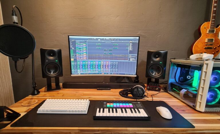 7 Must-Have Accessories For Your MIDI Controller Keyboard Setup