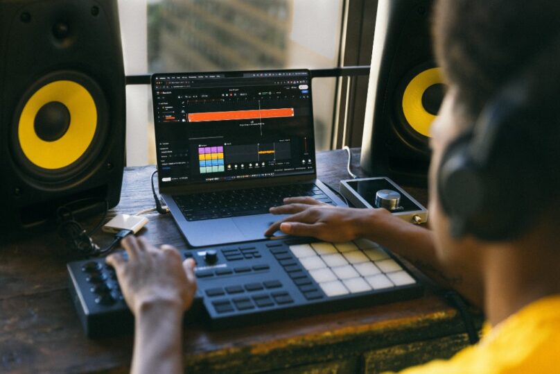 7 Must-Have Accessories For Your MIDI Controller Keyboard Setup